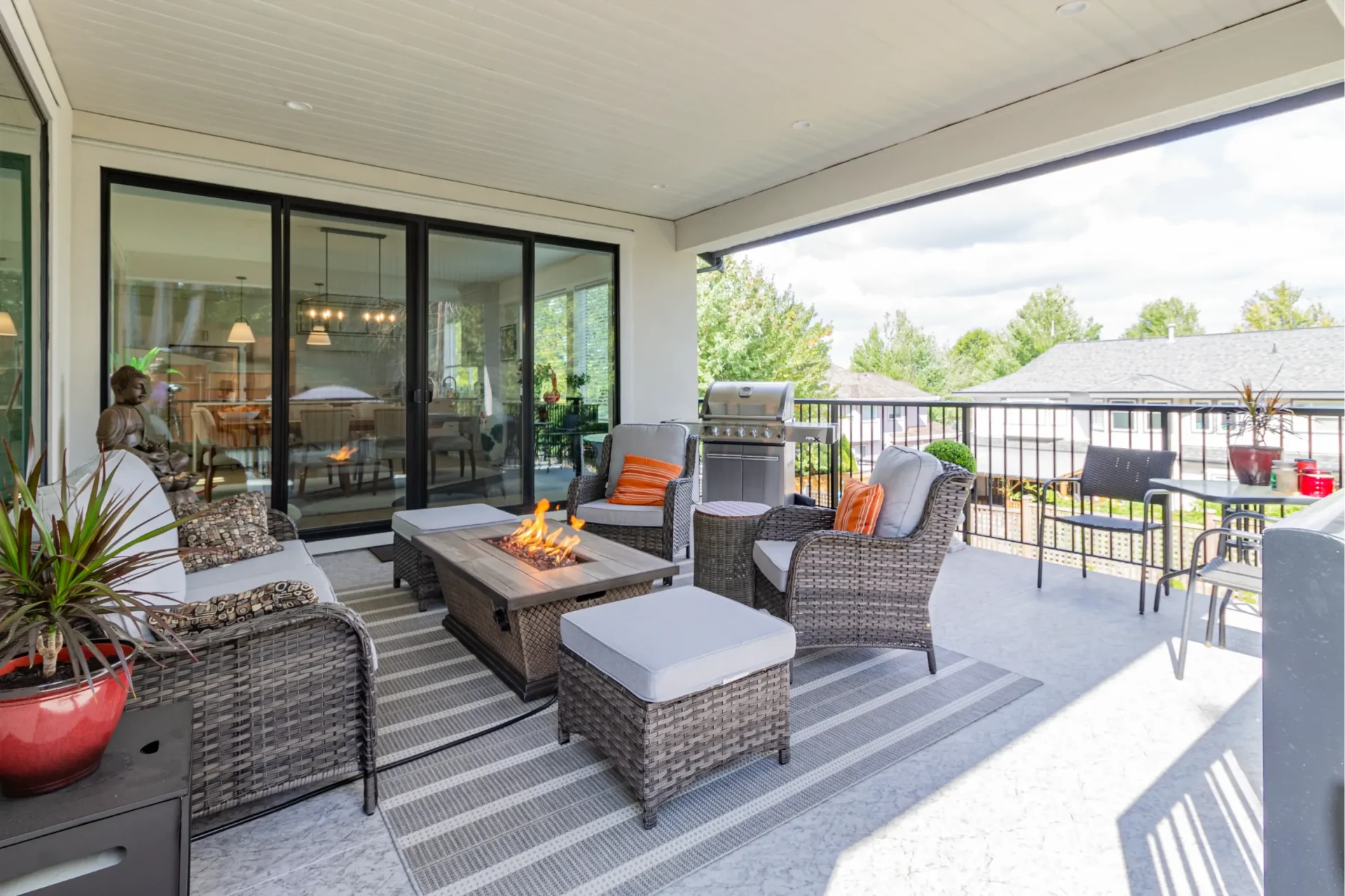 Outdoor Living Features - Rosewood Decks Outdoor Living